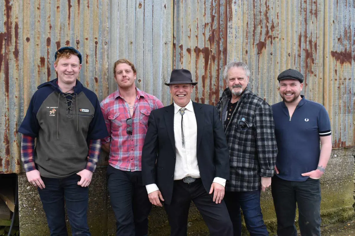 Brenny & The Bushwhackers Bring ‘Land Of The Rolling R’ On Tour