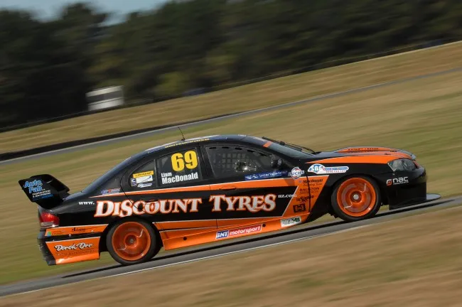 Liam MacDonald Takes Round Win