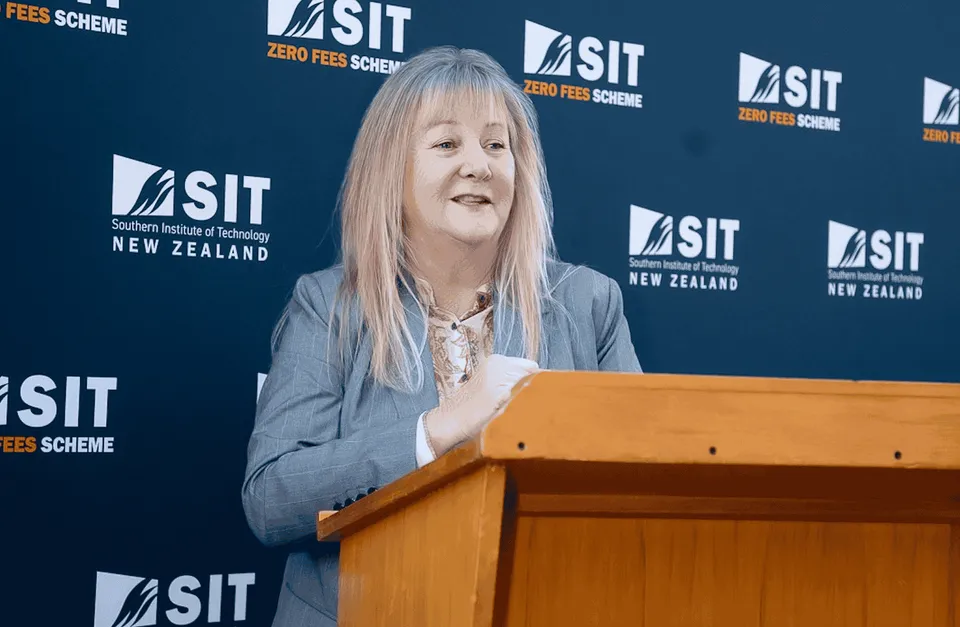 Simmonds - Regional Governance Returned to SIT