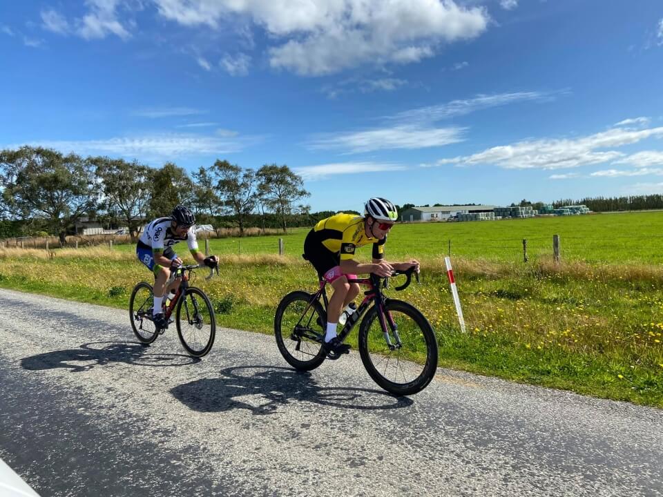 Vital Signs Fight For Yellow: Zenovich Leads After Day One