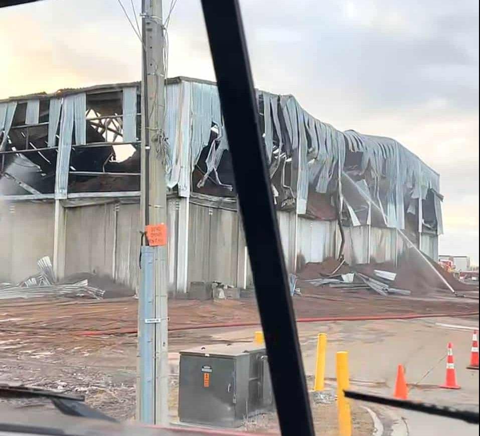 State Highway 1 Reopens as Heavy Machinery Moves in to Clear Palm ...